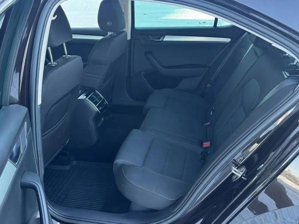 Brown Skoda SuperB 2019 in Riga, with an engine capacity of 2.00 L and mileage of 199 thousand km for 13500 €, photo 10 on AUTOMOTO.COM.LV