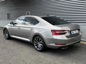 Brūns Skoda SuperB 2019 Rīga, ar dzinēja tilpumu 2.00 L un nobraukumu 146 tūkst. km par 17900 €, foto 4 vietnē AUTOMOTO.COM.LV