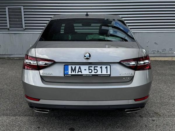 Brūns Skoda SuperB 2019 Rīga, ar dzinēja tilpumu 2.00 L un nobraukumu 146 tūkst. km par 17900 €, foto 4 vietnē AUTOMOTO.COM.LV