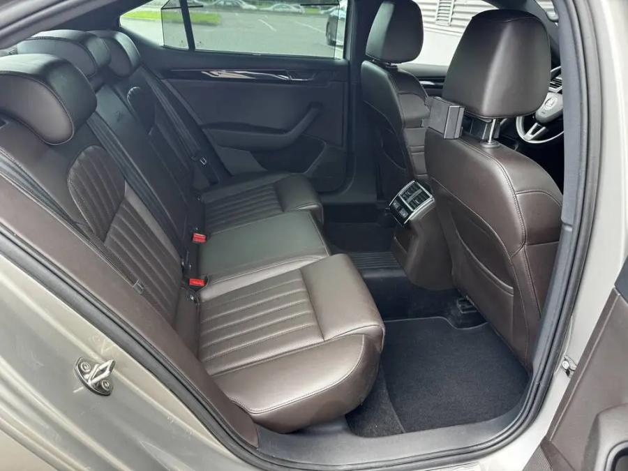Brūns Skoda SuperB 2019 Rīga, ar dzinēja tilpumu 2.00 L un nobraukumu 146 tūkst. km par 17900 €, foto 15 vietnē AUTOMOTO.COM.LV