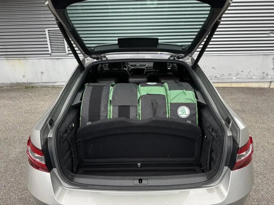 Brūns Skoda SuperB 2019 Rīga, ar dzinēja tilpumu 2.00 L un nobraukumu 146 tūkst. km par 17900 €, foto 17 vietnē AUTOMOTO.COM.LV