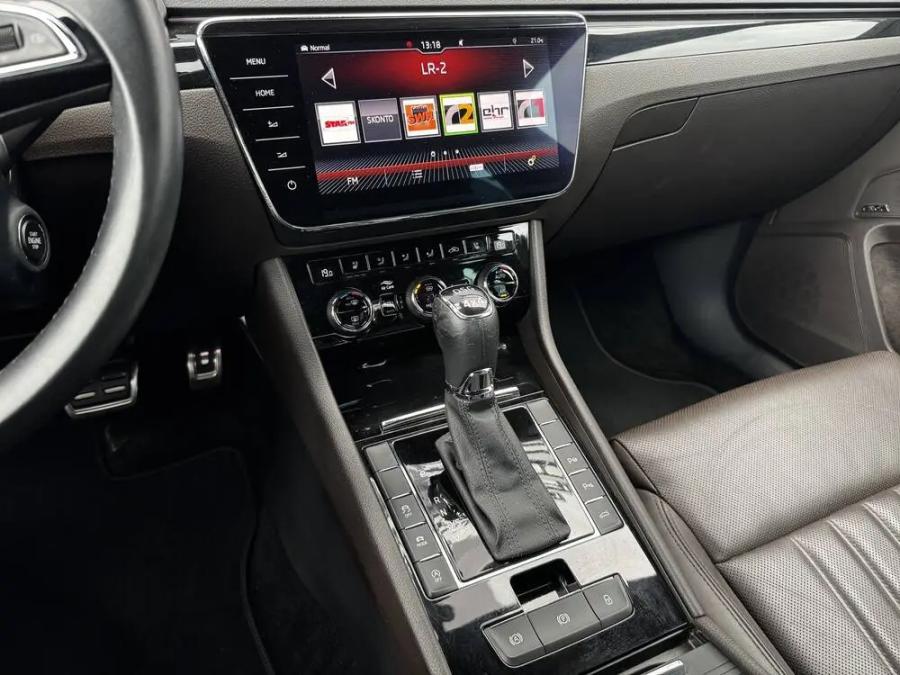 Brūns Skoda SuperB 2019 Rīga, ar dzinēja tilpumu 2.00 L un nobraukumu 146 tūkst. km par 17900 €, foto 24 vietnē AUTOMOTO.COM.LV