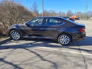 Brown Skoda SuperB 2019 in Riga, with an engine capacity of 1.50 L and mileage of 134 thousand km for 14500 €, photo 6 on AUTOMOTO.COM.LV