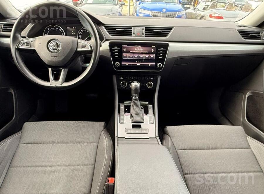 Brown Skoda SuperB 2019 in Riga, with an engine capacity of 2.00 L and mileage of 214 thousand km for 13490 €, photo 8 on AUTOMOTO.COM.LV
