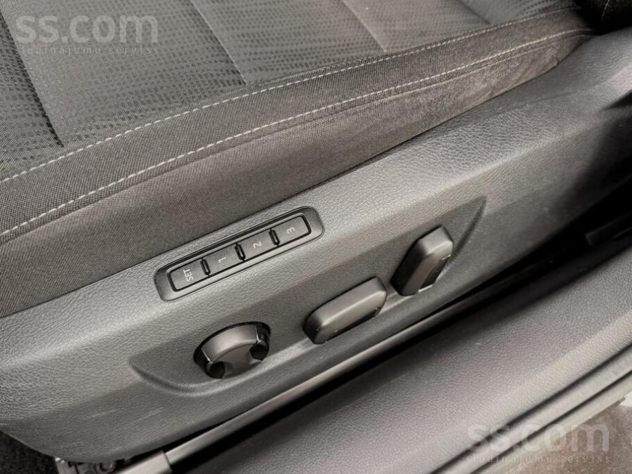 Brown Skoda SuperB 2019 in Riga, with an engine capacity of 2.00 L and mileage of 214 thousand km for 13490 €, photo 22 on AUTOMOTO.COM.LV