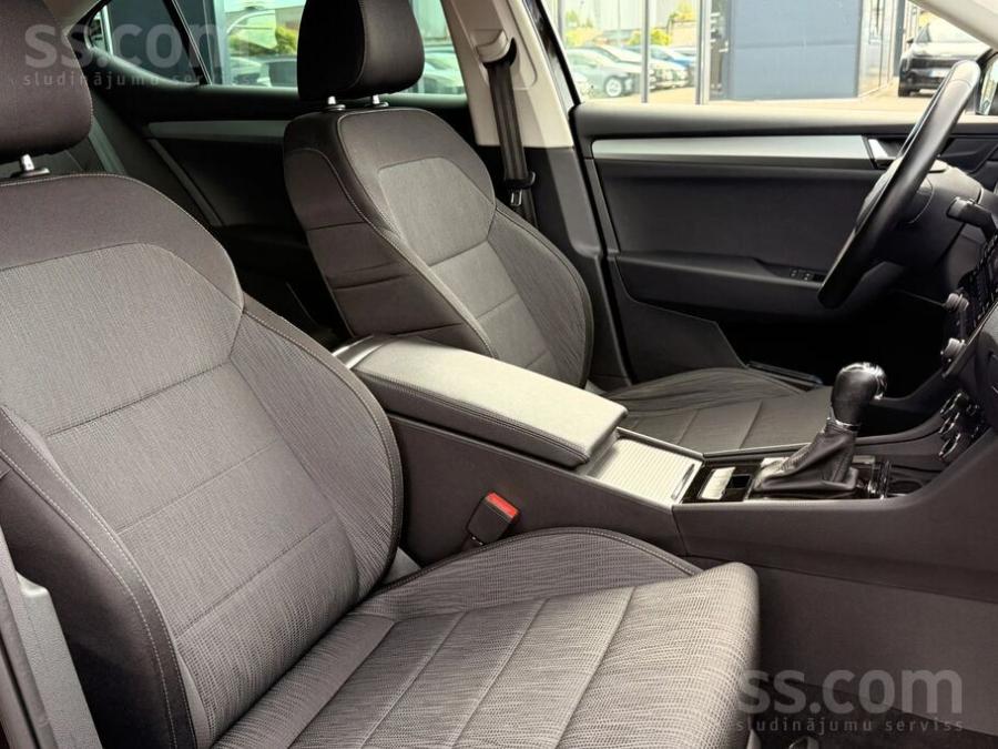 Brown Skoda SuperB 2019 in Riga, with an engine capacity of 2.00 L and mileage of 214 thousand km for 13490 €, photo 23 on AUTOMOTO.COM.LV