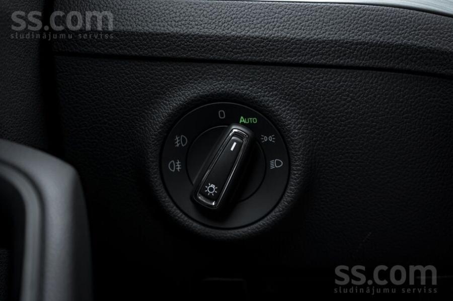 Brūns Skoda SuperB 2019 Rīga, ar dzinēja tilpumu 1.50 L un nobraukumu 133 tūkst. km par 16500 €, foto 16 vietnē AUTOMOTO.COM.LV