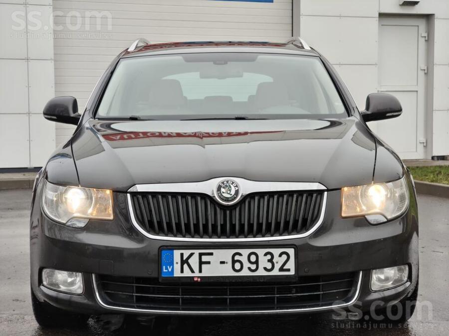 Brown Skoda SuperB 2010 in Riga, with an engine capacity of 3.60 L and mileage of 208 thousand km for 4300 €, photo 7 on AUTOMOTO.COM.LV