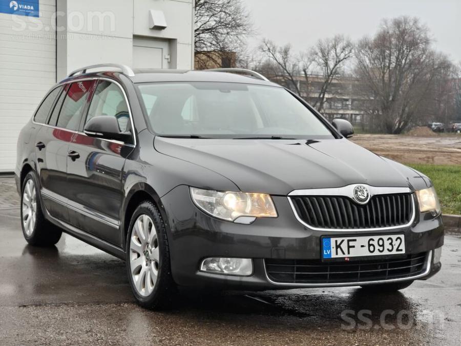 Brown Skoda SuperB 2010 in Riga, with an engine capacity of 3.60 L and mileage of 208 thousand km for 4300 €, photo 10 on AUTOMOTO.COM.LV