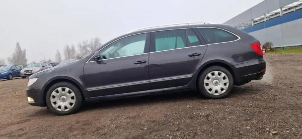 Brūns Skoda SuperB 2010 Daugavpils, ar dzinēja tilpumu 2.00 L un nobraukumu 275 tūkst. km par 4250 €, foto 2 vietnē AUTOMOTO.COM.LV