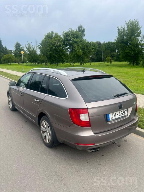 Brown Skoda SuperB 2010 in Riga, with an engine capacity of 2.00 L and mileage of 319 thousand km for 2000 €, photo 6 on AUTOMOTO.COM.LV