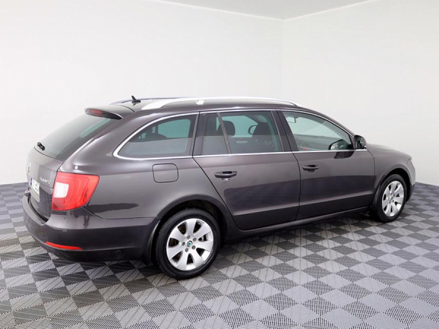 Brūns Skoda SuperB 2010 Tallina, ar dzinēja tilpumu 1.80 L un nobraukumu 363 tūkst. km par 2499 €, foto 4 vietnē AUTOMOTO.COM.LV