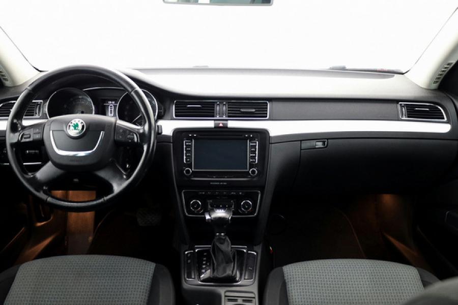 Brūns Skoda SuperB 2010 Tallina, ar dzinēja tilpumu 1.80 L un nobraukumu 363 tūkst. km par 2499 €, foto 6 vietnē AUTOMOTO.COM.LV