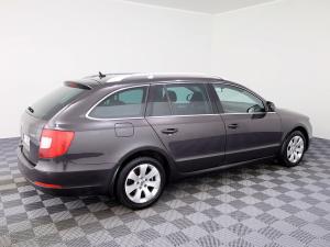 Brūns Skoda SuperB 2010 Tallina, ar dzinēja tilpumu 1.80 L un nobraukumu 363 tūkst. km par 2499 €, foto 12 vietnē AUTOMOTO.COM.LV