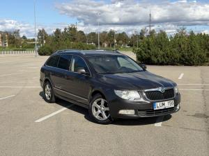Brown Skoda SuperB 2010 in Siauliai, with an engine capacity of 2.00 L and mileage of 411 thousand km for 2700 €, photo  on AUTOMOTO.COM.LV