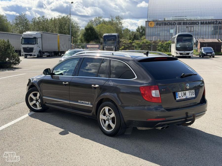 Brūns Skoda SuperB 2010 Šauļi, ar dzinēja tilpumu 2.00 L un nobraukumu 411 tūkst. km par 2700 €, foto 4 vietnē AUTOMOTO.COM.LV