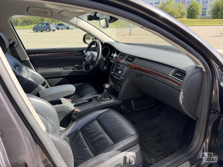 Brūns Skoda SuperB 2010 Šauļi, ar dzinēja tilpumu 2.00 L un nobraukumu 411 tūkst. km par 2700 €, foto 9 vietnē AUTOMOTO.COM.LV