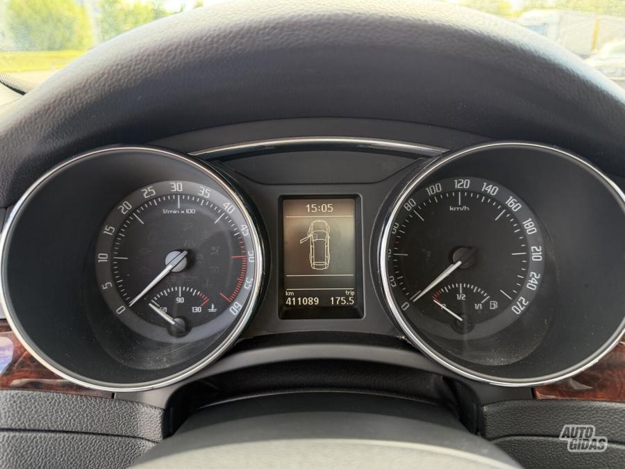 Brūns Skoda SuperB 2010 Šauļi, ar dzinēja tilpumu 2.00 L un nobraukumu 411 tūkst. km par 2700 €, foto 11 vietnē AUTOMOTO.COM.LV
