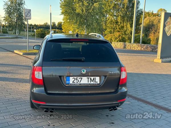 Skoda SuperB 2010 Tallina vietnÄ BrÅ«ns Skoda SuperB 2010 Tallina, ar dzinÄja tilpumu 2.00 L un nobraukumu 276 tÅ«kst. km par 4000 ā¬, foto 4 vietnÄ AUTOMOTO.COM.LV