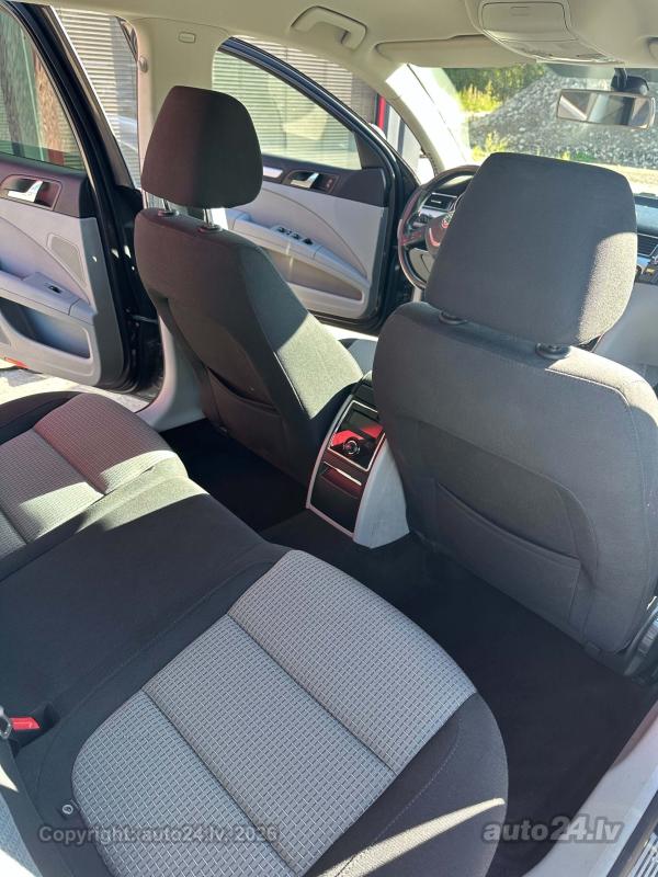 Skoda SuperB 2010 Tallina vietnÄ BrÅ«ns Skoda SuperB 2010 Tallina, ar dzinÄja tilpumu 2.00 L un nobraukumu 276 tÅ«kst. km par 4000 ā¬, foto 6 vietnÄ AUTOMOTO.COM.LV