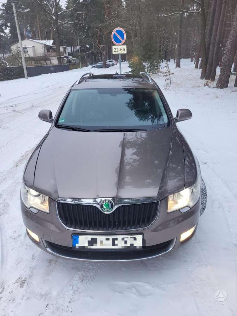 Brown Skoda SuperB 2011 in Kaunas, with an engine capacity of 1.97 L and mileage of 278 thousand km for 6800 €, photo 1 on AUTOMOTO.COM.LV