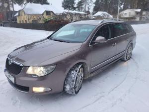 Brown Skoda SuperB 2011 in Kaunas, with an engine capacity of 1.97 L and mileage of 278 thousand km for 6800 €, photo 2 on AUTOMOTO.COM.LV