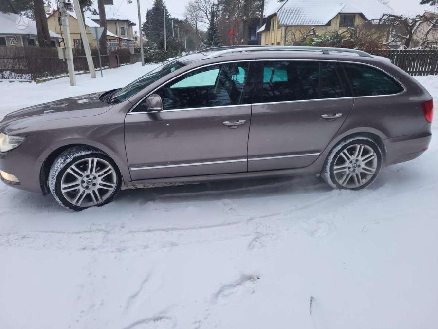 Brown Skoda SuperB 2011 in Kaunas, with an engine capacity of 1.97 L and mileage of 278 thousand km for 6800 €, photo 3 on AUTOMOTO.COM.LV