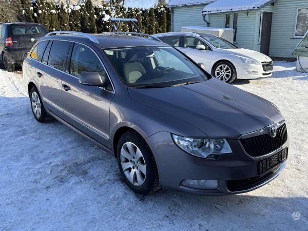 Brown Skoda SuperB 2011 in Raseiniai, with an engine capacity of 2.00 L and mileage of 279 thousand km for 2900 €, photo 1 on AUTOMOTO.COM.LV