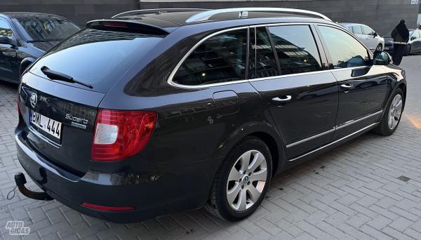 Brown Skoda SuperB 2011 in Vilnius, with an engine capacity of 1.60 L and mileage of 443 thousand km for 4800 €, photo 6 on AUTOMOTO.COM.LV