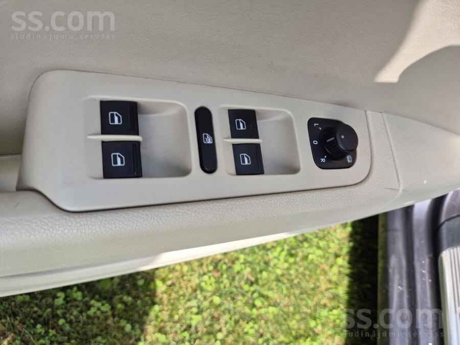 Brūns Skoda SuperB 2011 Rīga, ar dzinēja tilpumu 1.60 L un nobraukumu 234 tūkst. km par 5000 €, foto 18 vietnē AUTOMOTO.COM.LV