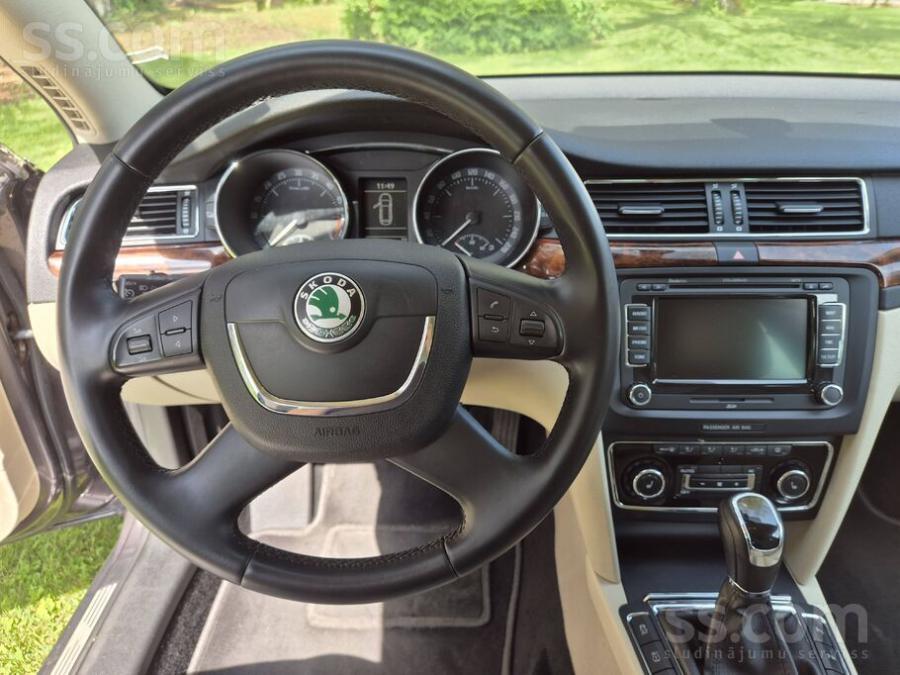 Brūns Skoda SuperB 2011 Rīga, ar dzinēja tilpumu 1.60 L un nobraukumu 234 tūkst. km par 5000 €, foto 20 vietnē AUTOMOTO.COM.LV