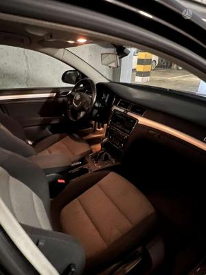 Brown Skoda SuperB 2011 in Kaunas, with an engine capacity of 1.97 L and mileage of 233 thousand km for 4000 €, photo 3 on AUTOMOTO.COM.LV