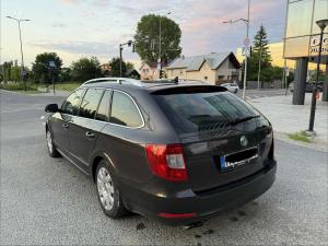 Brown Skoda SuperB 2011 in Vilnius, with an engine capacity of 1.97 L and mileage of 370 thousand km for 2499 €, photo 4 on AUTOMOTO.COM.LV
