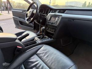 Brown Skoda SuperB 2011 in Vilnius, with an engine capacity of 1.97 L and mileage of 370 thousand km for 2499 €, photo 8 on AUTOMOTO.COM.LV