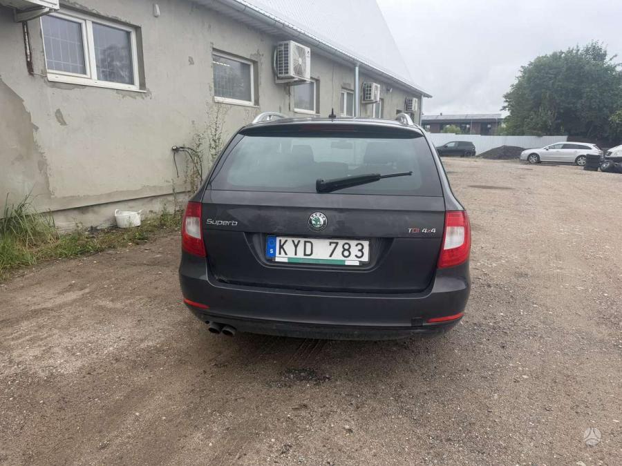 Brūns Skoda SuperB 2011 Kauņa, ar dzinēja tilpumu 1.97 L un nobraukumu 0 tūkst. km par 2500 €, foto 5 vietnē AUTOMOTO.COM.LV