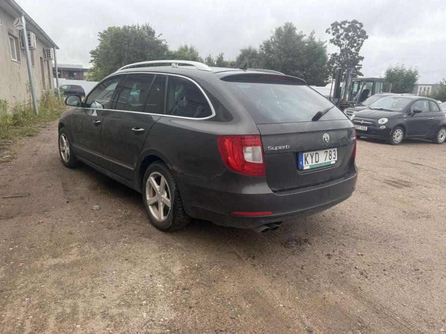 Brūns Skoda SuperB 2011 Kauņa, ar dzinēja tilpumu 1.97 L un nobraukumu 0 tūkst. km par 2500 €, foto 6 vietnē AUTOMOTO.COM.LV