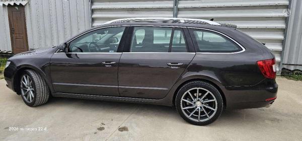 Brown Skoda SuperB 2011 in Pasvalys, with an engine capacity of 1.97 L and mileage of 341 thousand km for 5800 €, photo 2 on AUTOMOTO.COM.LV