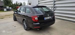 Brown Skoda SuperB 2011 in Pasvalys, with an engine capacity of 1.97 L and mileage of 341 thousand km for 5800 €, photo 6 on AUTOMOTO.COM.LV