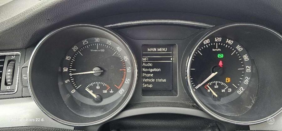 Brown Skoda SuperB 2011 in Pasvalys, with an engine capacity of 1.97 L and mileage of 341 thousand km for 5800 €, photo 19 on AUTOMOTO.COM.LV