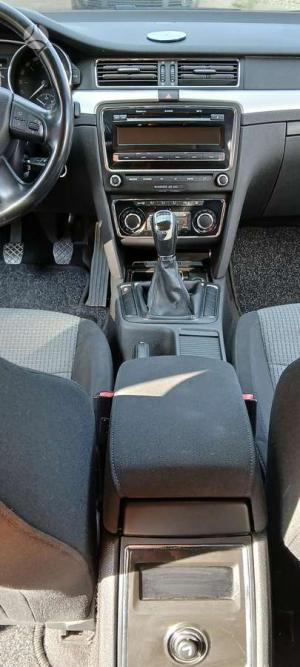 Brown Skoda SuperB 2011 in Telschi, with an engine capacity of 1.60 L and mileage of 370 thousand km for 2600 €, photo 7 on AUTOMOTO.COM.LV