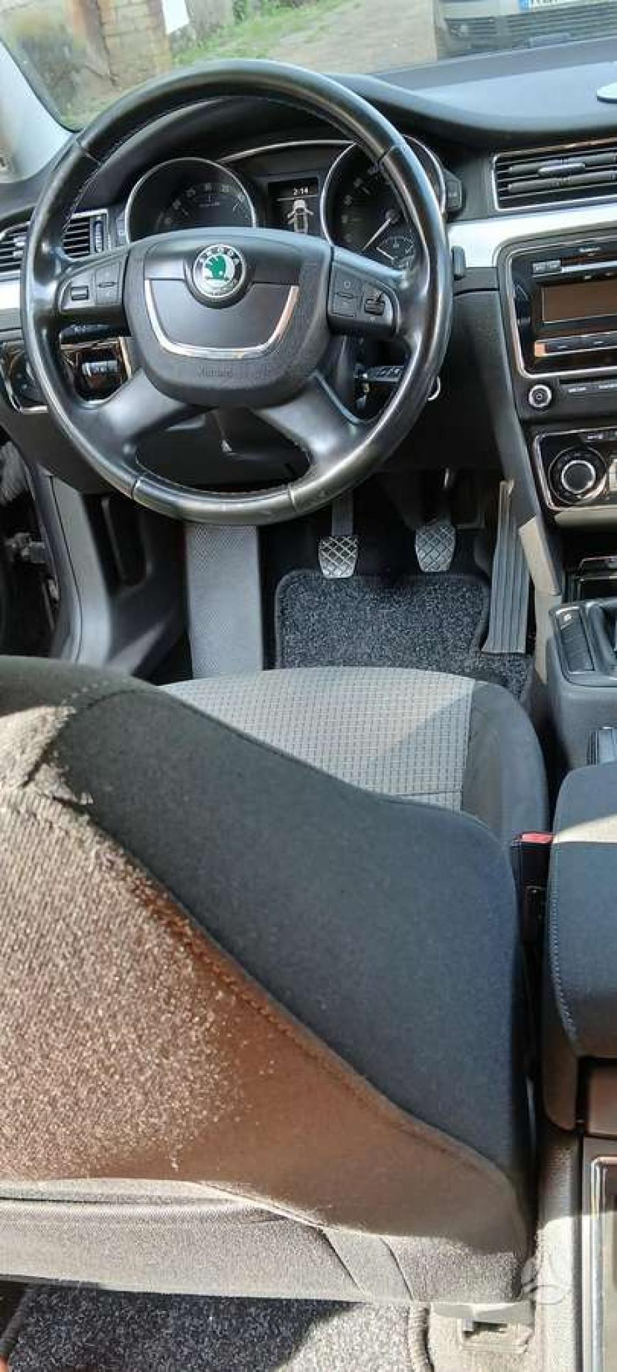 Brown Skoda SuperB 2011 in Telschi, with an engine capacity of 1.60 L and mileage of 370 thousand km for 2600 €, photo 8 on AUTOMOTO.COM.LV