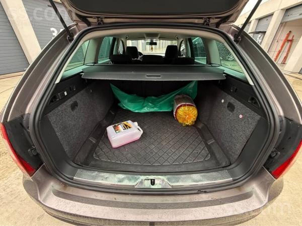 Brown Skoda SuperB 2011 in Daugavpils, with an engine capacity of 1.80 L and mileage of 179 thousand km for 6000 €, photo 4 on AUTOMOTO.COM.LV