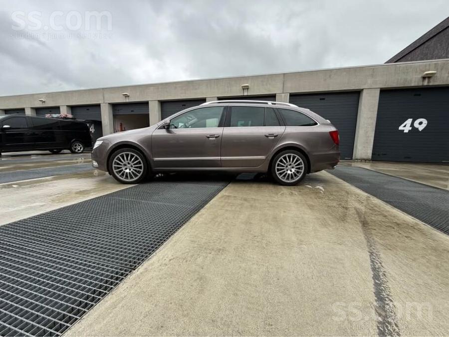 Brown Skoda SuperB 2011 in Daugavpils, with an engine capacity of 1.80 L and mileage of 179 thousand km for 6000 €, photo 6 on AUTOMOTO.COM.LV