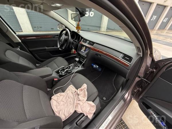 Brown Skoda SuperB 2011 in Daugavpils, with an engine capacity of 1.80 L and mileage of 179 thousand km for 6000 €, photo 9 on AUTOMOTO.COM.LV