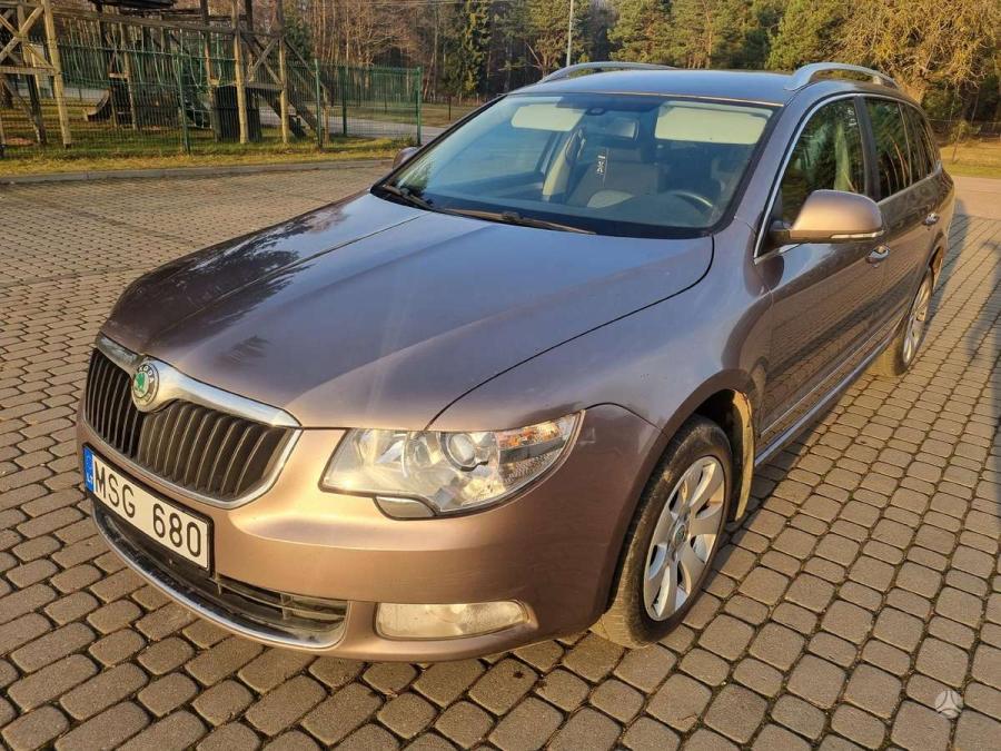 Brūns Skoda SuperB 2012 Druskininkai, ar dzinēja tilpumu 1.97 L un nobraukumu 386 tūkst. km par 3950 €, foto 2 vietnē AUTOMOTO.COM.LV