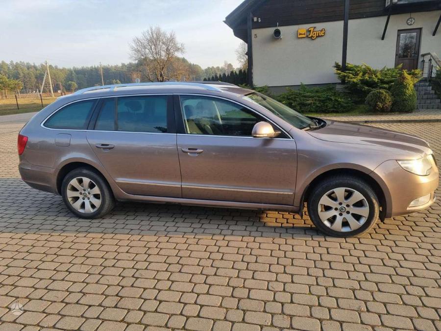 Brūns Skoda SuperB 2012 Druskininkai, ar dzinēja tilpumu 1.97 L un nobraukumu 386 tūkst. km par 3950 €, foto 3 vietnē AUTOMOTO.COM.LV