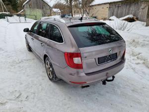 Brown Skoda SuperB 2012 in Raseiniai, with an engine capacity of 2.00 L and mileage of 310 thousand km for 2450 €, photo 4 on AUTOMOTO.COM.LV