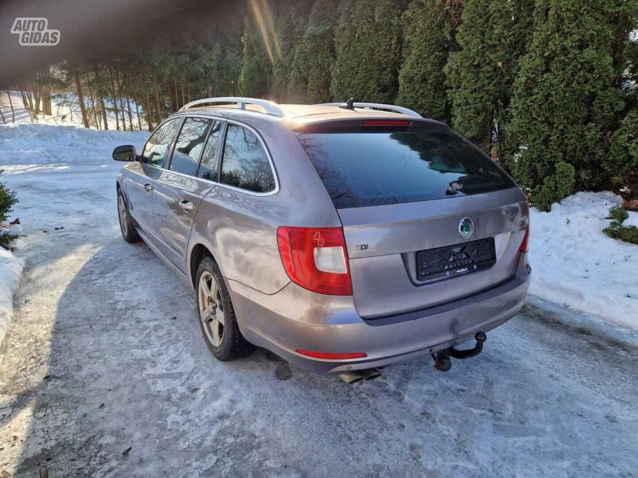 Brown Skoda SuperB 2012 in Raseiniai, with an engine capacity of 2.00 L and mileage of 310 thousand km for 2500 €, photo 3 on AUTOMOTO.COM.LV