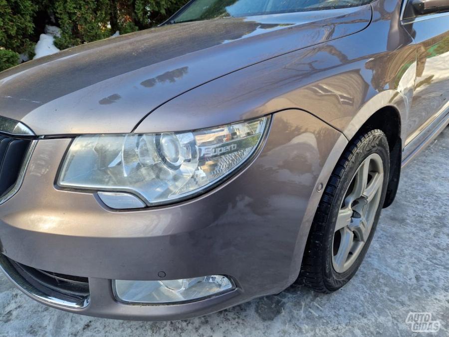 Brown Skoda SuperB 2012 in Raseiniai, with an engine capacity of 2.00 L and mileage of 310 thousand km for 2500 €, photo 6 on AUTOMOTO.COM.LV