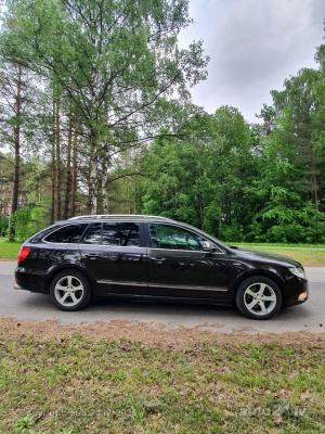 Brūns Skoda SuperB 2012 Tallina, ar dzinēja tilpumu 2.00 L un nobraukumu 376 tūkst. km par 5499 €, foto 7 vietnē AUTOMOTO.COM.LV